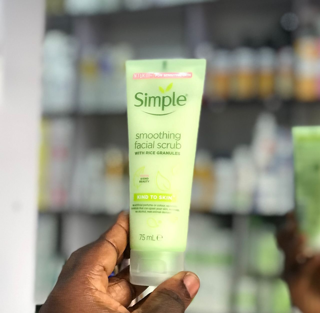 Simple smoothing facial scrub – Giftybeautystore